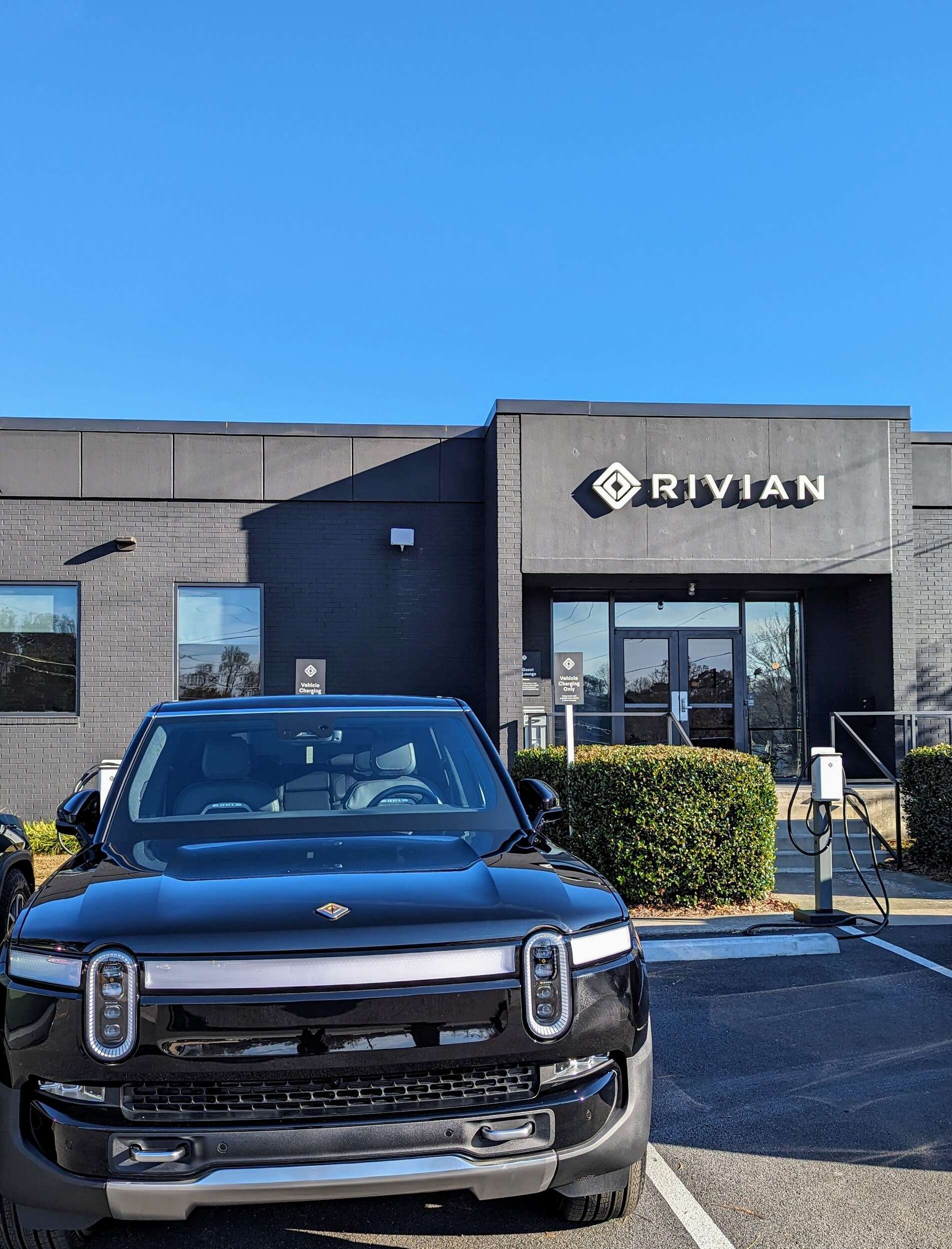 It’s Electric! – Van in Black